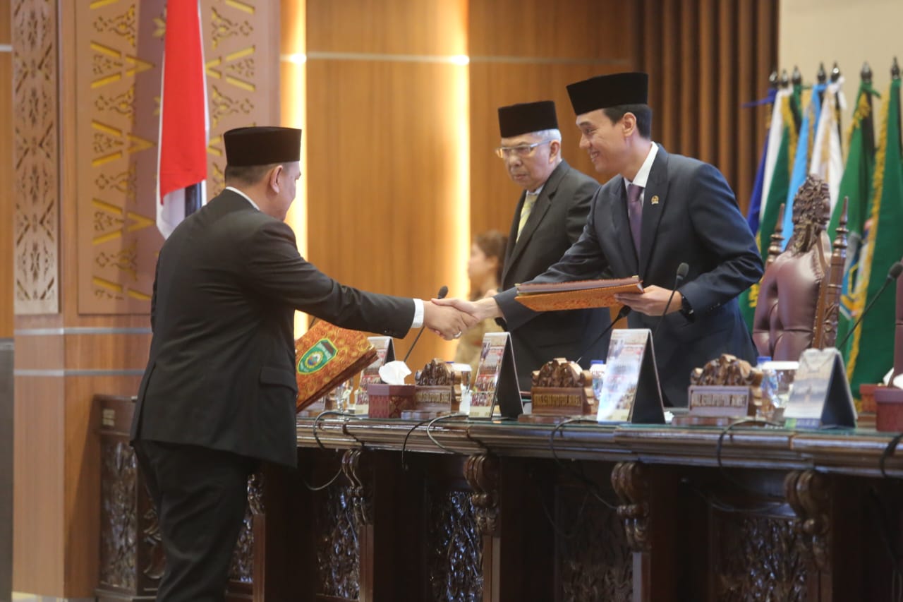 Rapat Paripurna LXIV (64) Tentang Pemandangan Umum Fraksi-Fraksi DPRD ...
